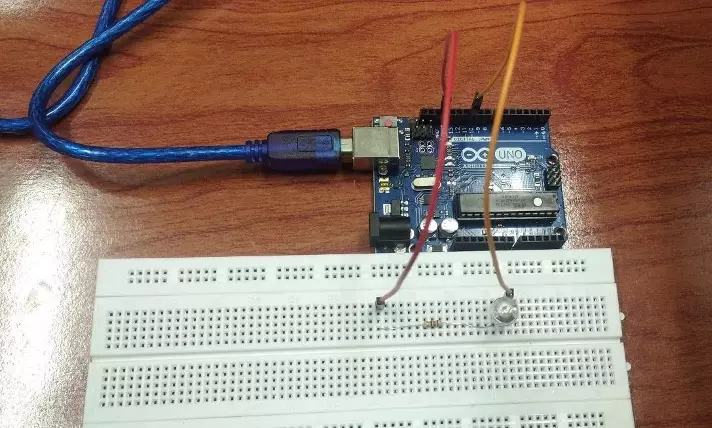 Începeți cu Arduino 10132_7