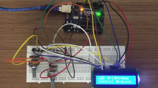 Arduino Uno ကိုအသုံးပြု၍ LCD တွင် LED တောက်ပမှုကိုပြသနည်း 4028_5