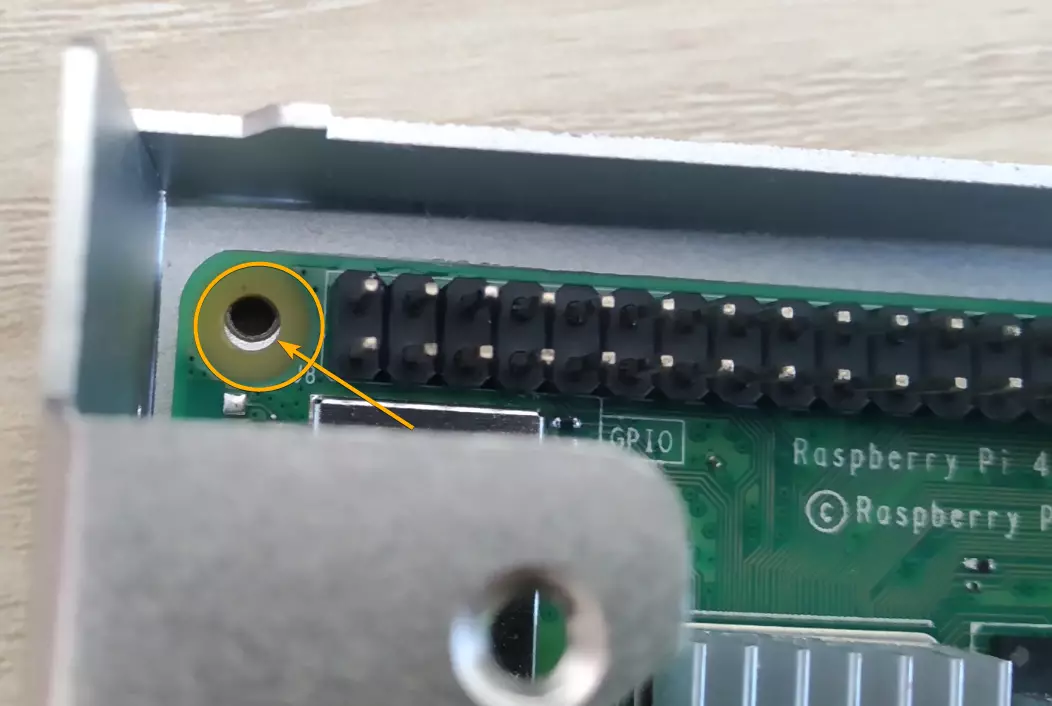 Como instalar disipadores de calor na Raspberry Pi 7683_28