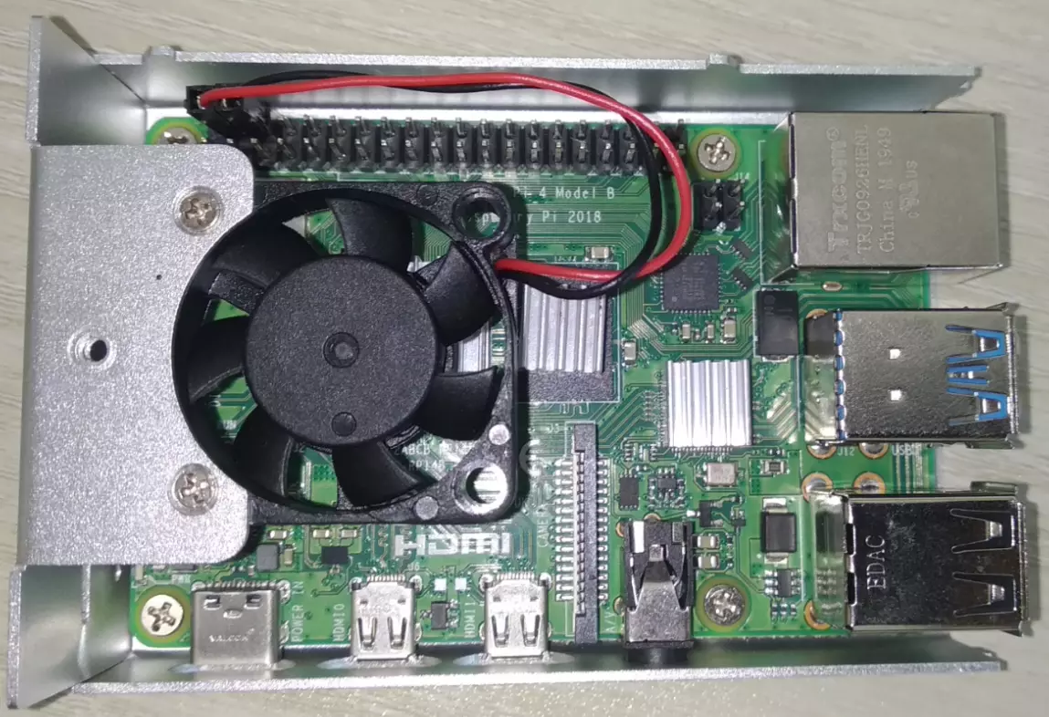 Як встановити радіатори на Raspberry Pi 7683_41