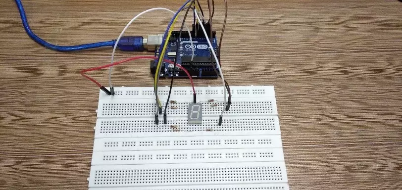 Arduino Uno के साथ इंटरफ़ेस 7 सेगमेंट डिस्प्ले कैसे करें 7982_7