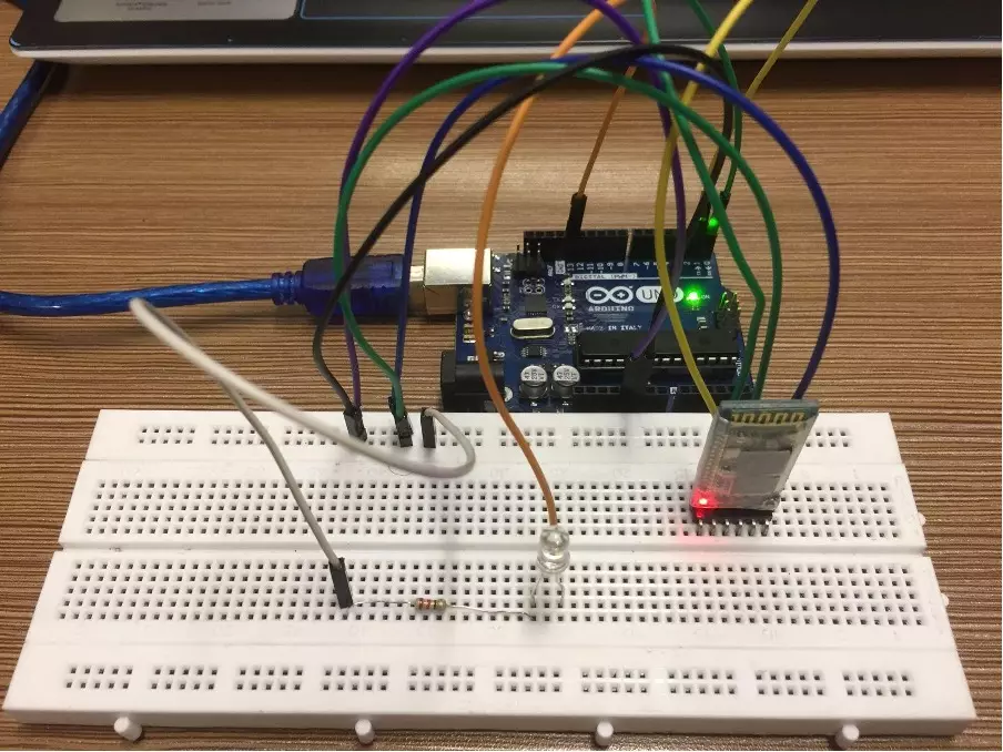 Hoe de Bluetooth-module (HC-05) te interfacen met Arduino Uno 9240_18